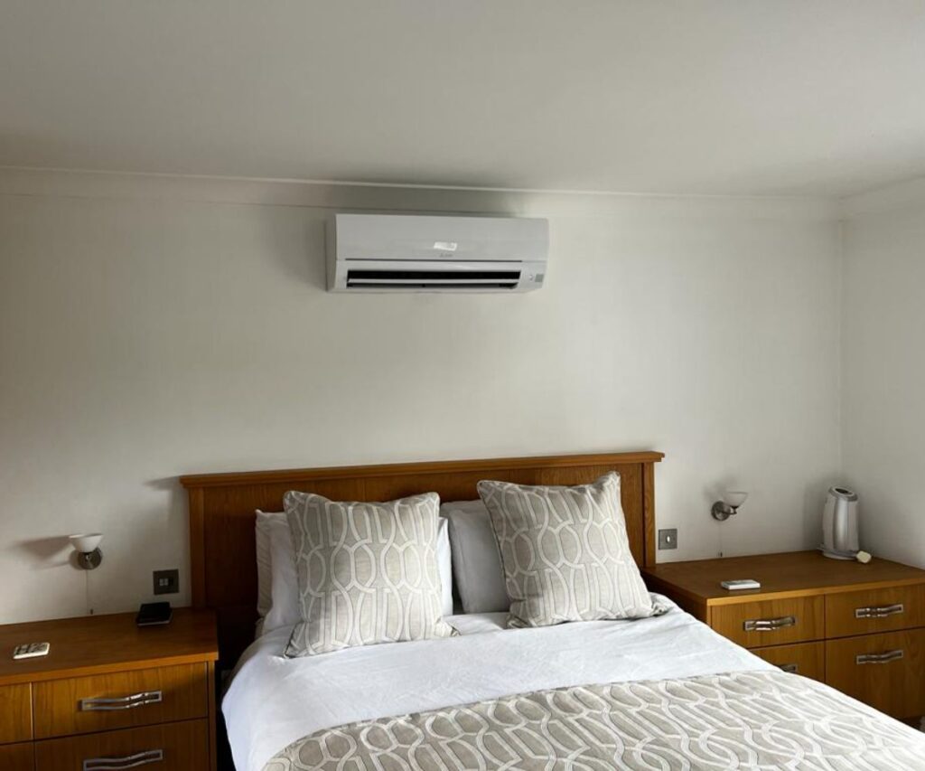 Domestic Property Air Conditioning Installation - Case Studies - ACR ...
